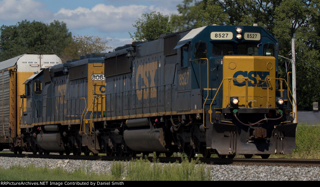 CSX 8527.